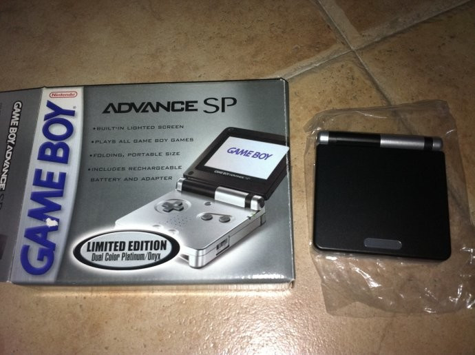 Console System Gameboy Advance SP | Platinum and Onyx AGS-001