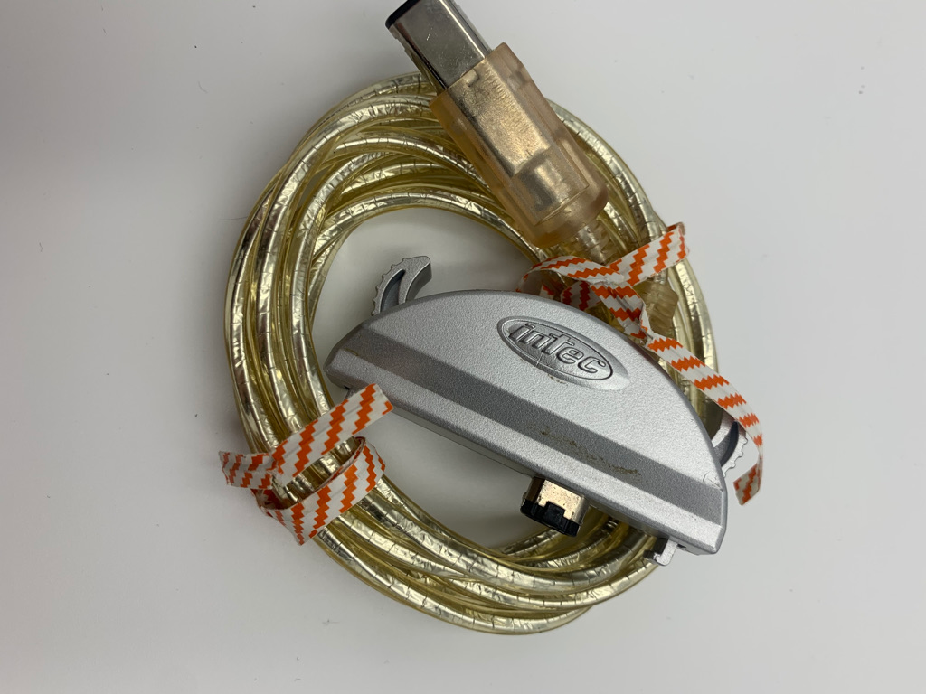 Gameboy Advance Link Cable Intec Raised Logo Clear Sliver – Dial Up Games